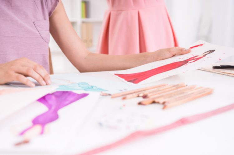 Modelaje de Vestidos: Guía Paso a Paso - Manualidades y Reciclajes